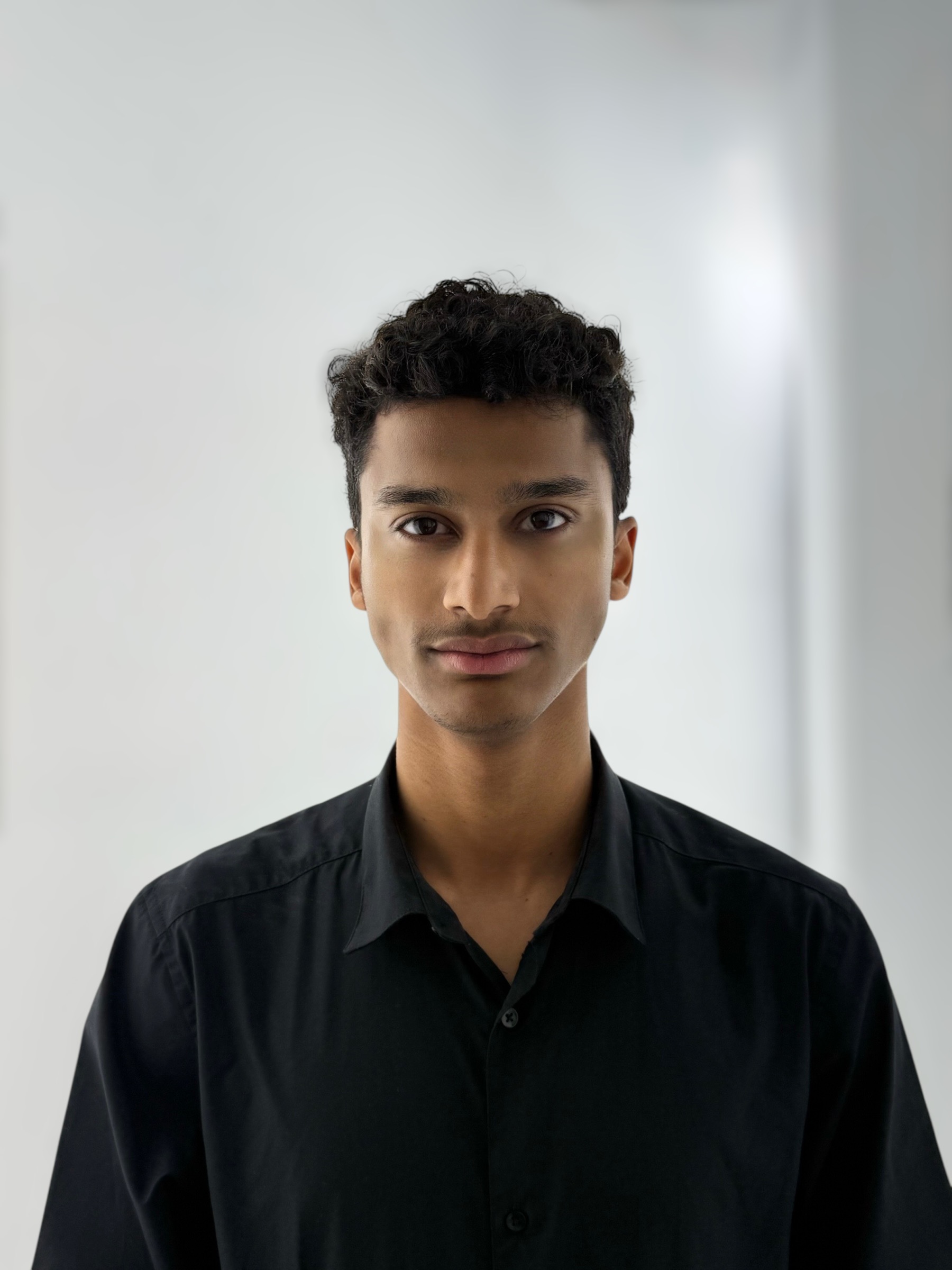 Safwan Abdirahman — Tech Entrepreneur & AI Consultant, Geneva